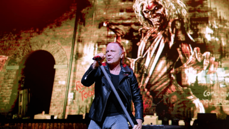 La primera impresión de Bruce Dickinson al ver a Paul Di’Anno con Iron Maiden: “Es bueno, pero ...